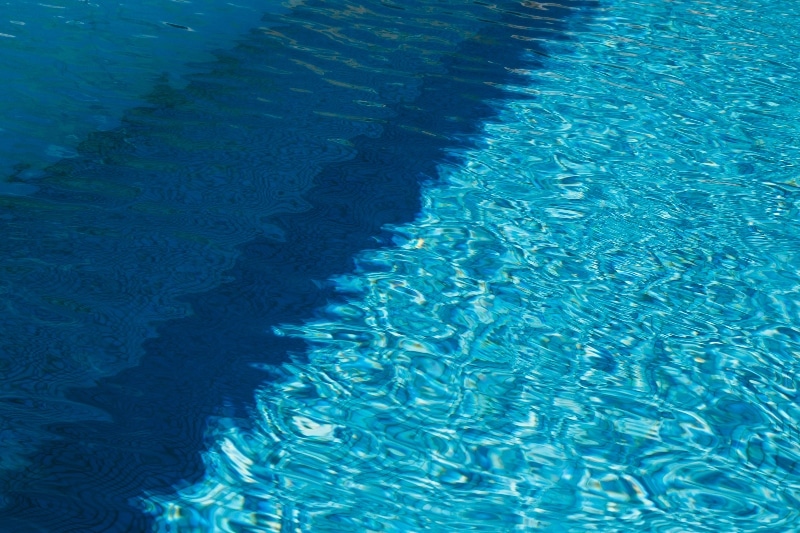 Dark vs Light Pool Colors: Pros & Cons Explained